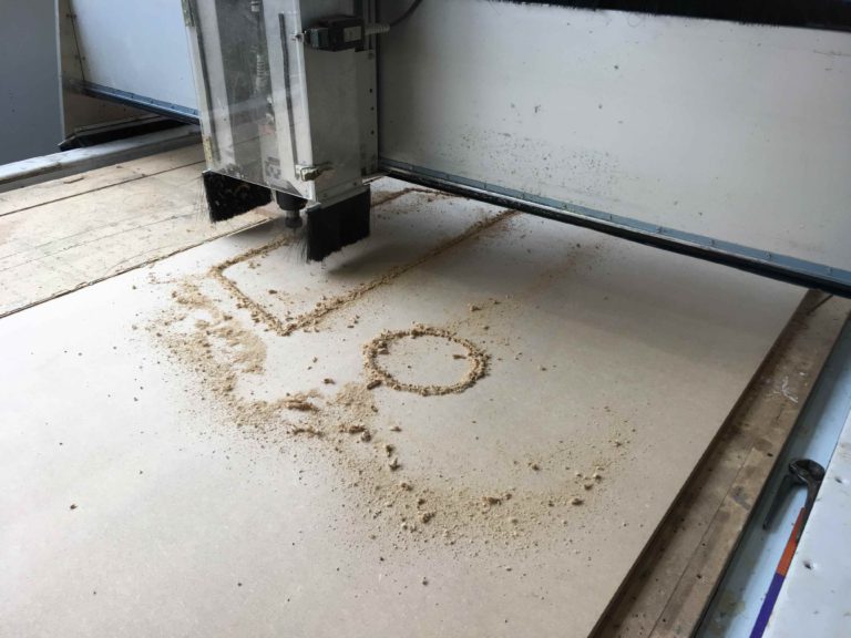 MDF Figuren CNC gefreesd door Jules Dock Shaping.